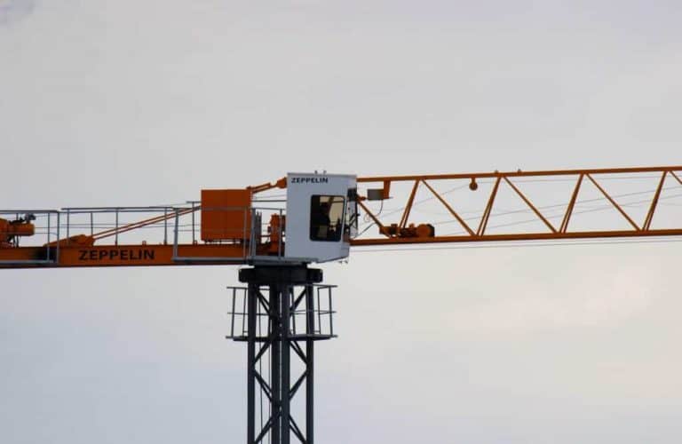 11 Different Types Of Cranes Commonly Used In Construction