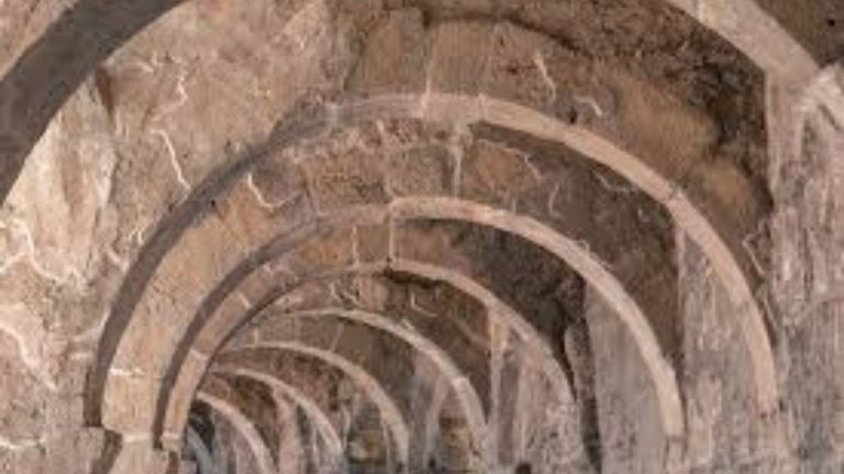 Understanding Different Types Of Arches In Architecture History!