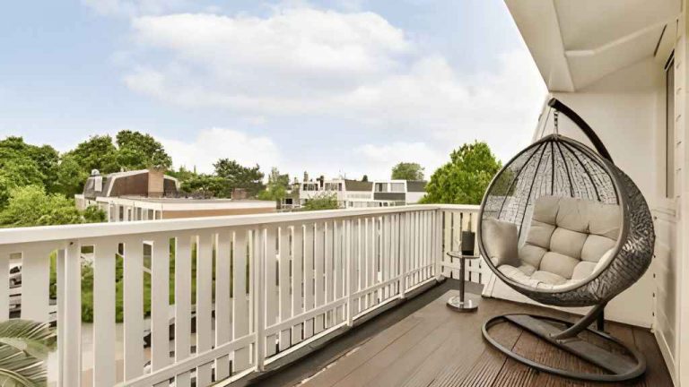 39+ Different Types Of Swings For Indoor & Outdoor Spaces!